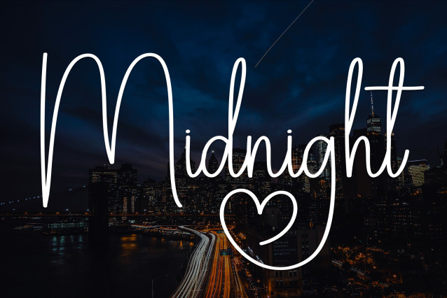Midnight Handwritten Script Font - Befonts